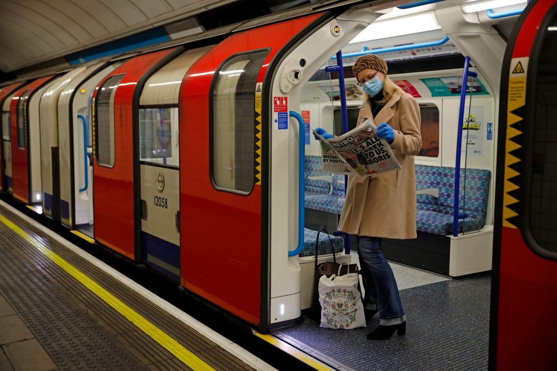 London Transport: The Bus Vs The Tube, Which Is Better?