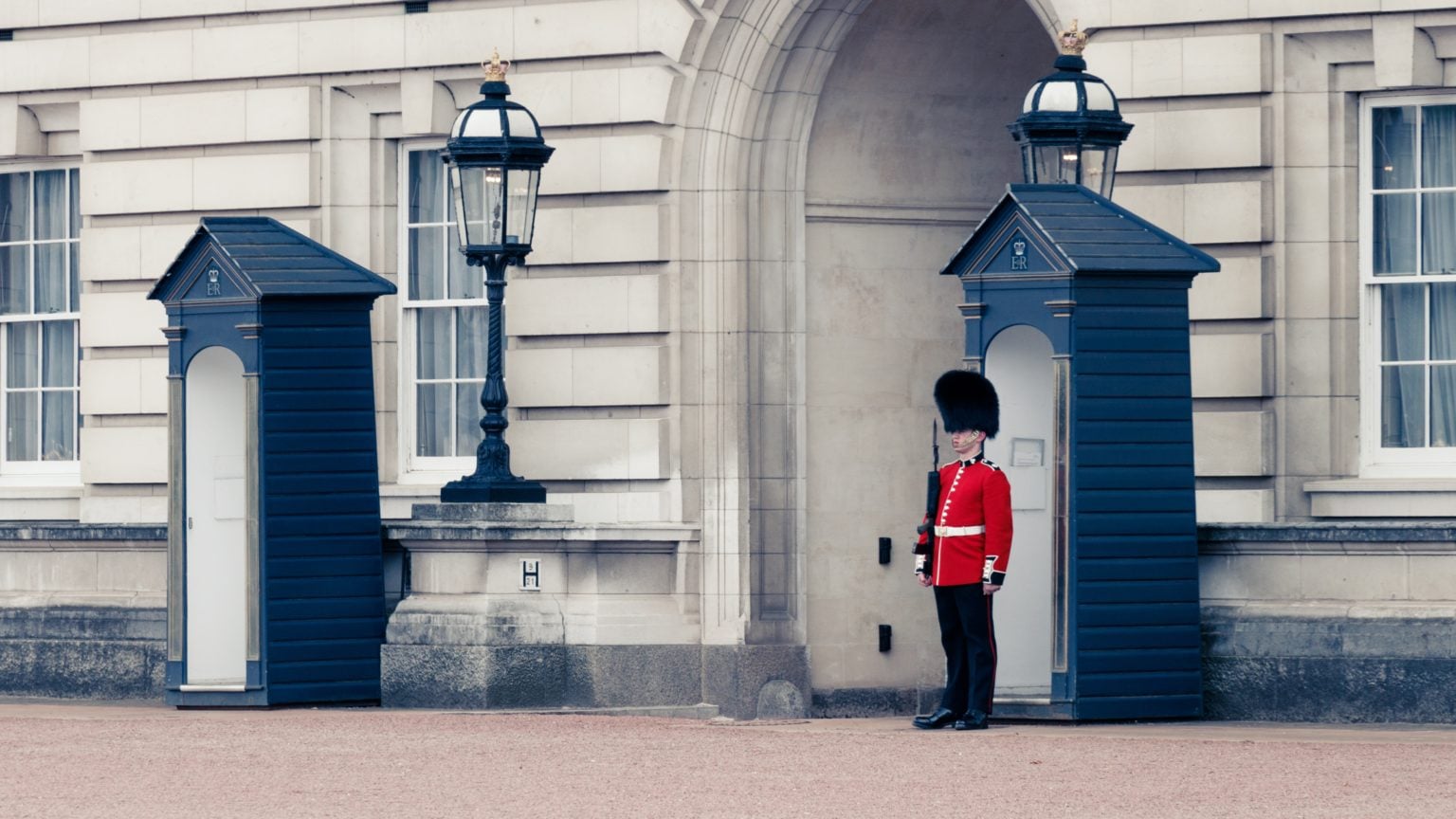 Confused? The Two Guards Riddle Explained With Answer - Freshered